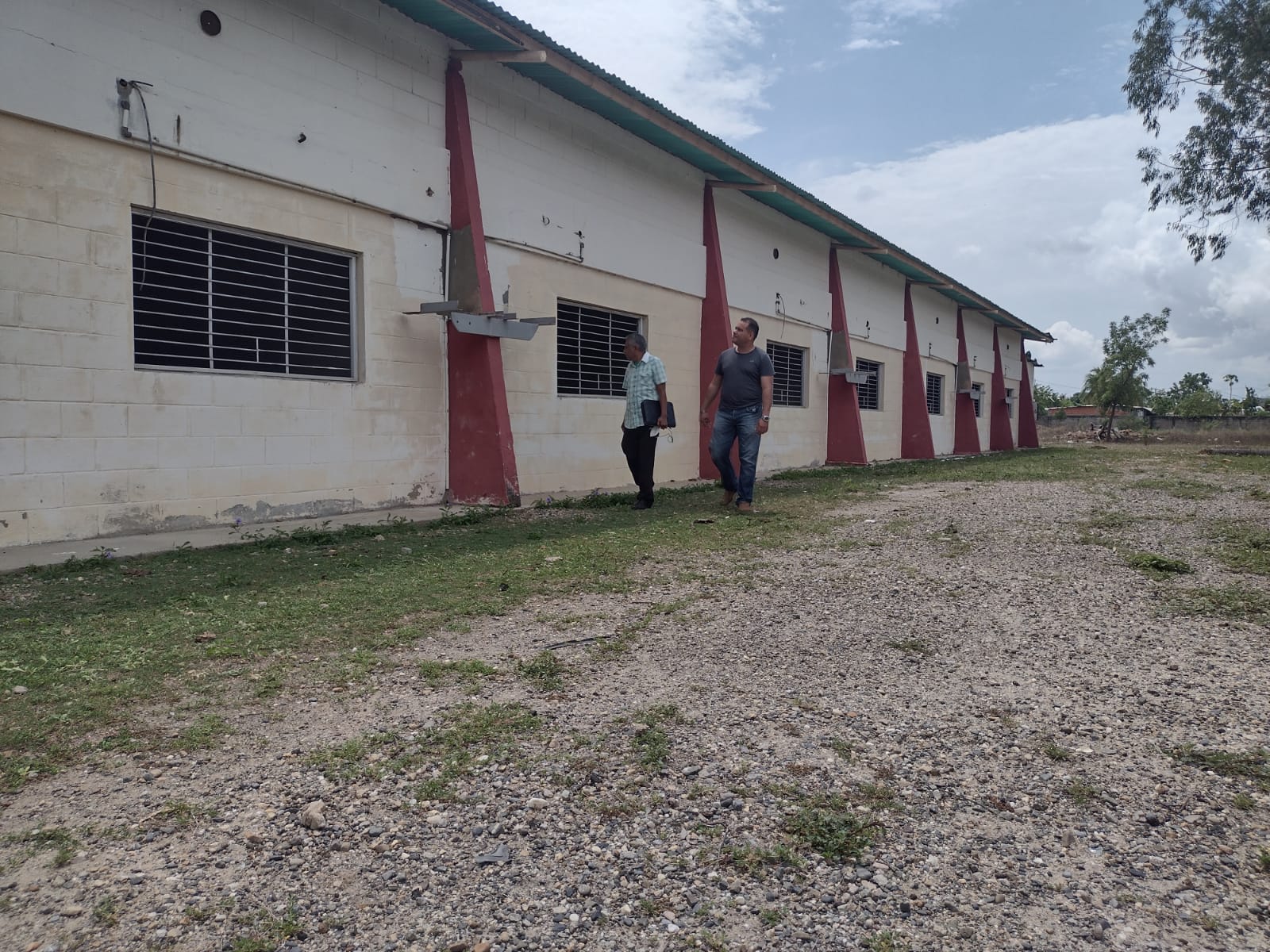 Piden unir fuerzas para rescatar del abandonado la Fundación Valmore ...