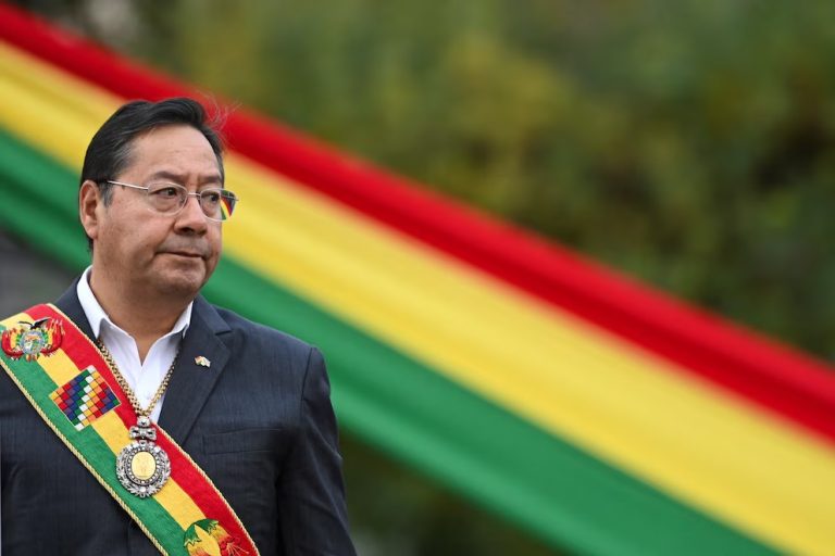 Amplían por cinco meses la detención preventiva del expresidente Luis ...